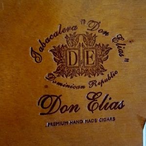 Accents | Vintage Wood Cigar Box Fm Dominican Republic | Poshmark